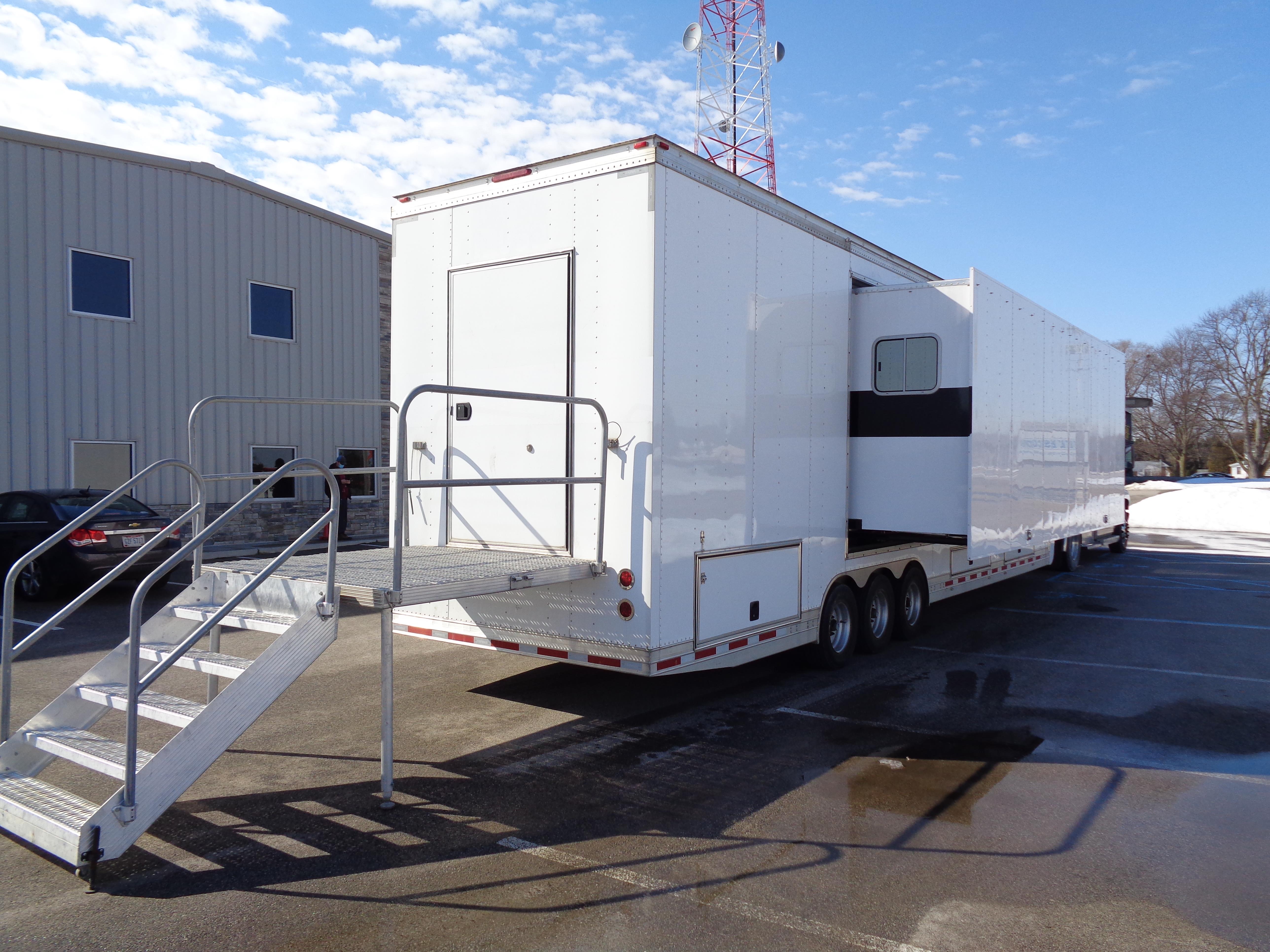 MobileTestingClinic.com - 2010 Mobile Testing Clinic Trailer