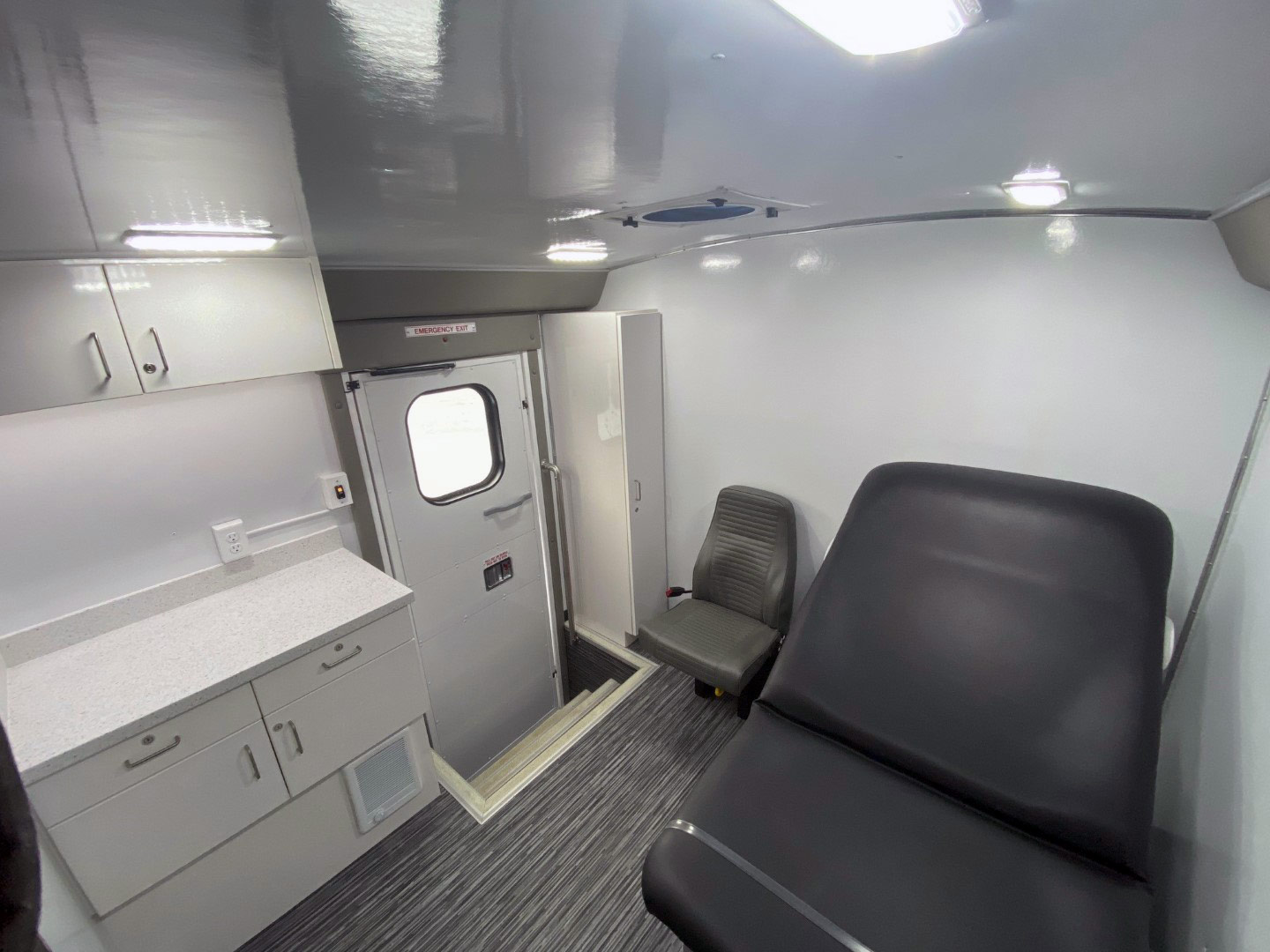 MobileTestingClinic.com - Exam Room and Blood Draw Station Mobile ...