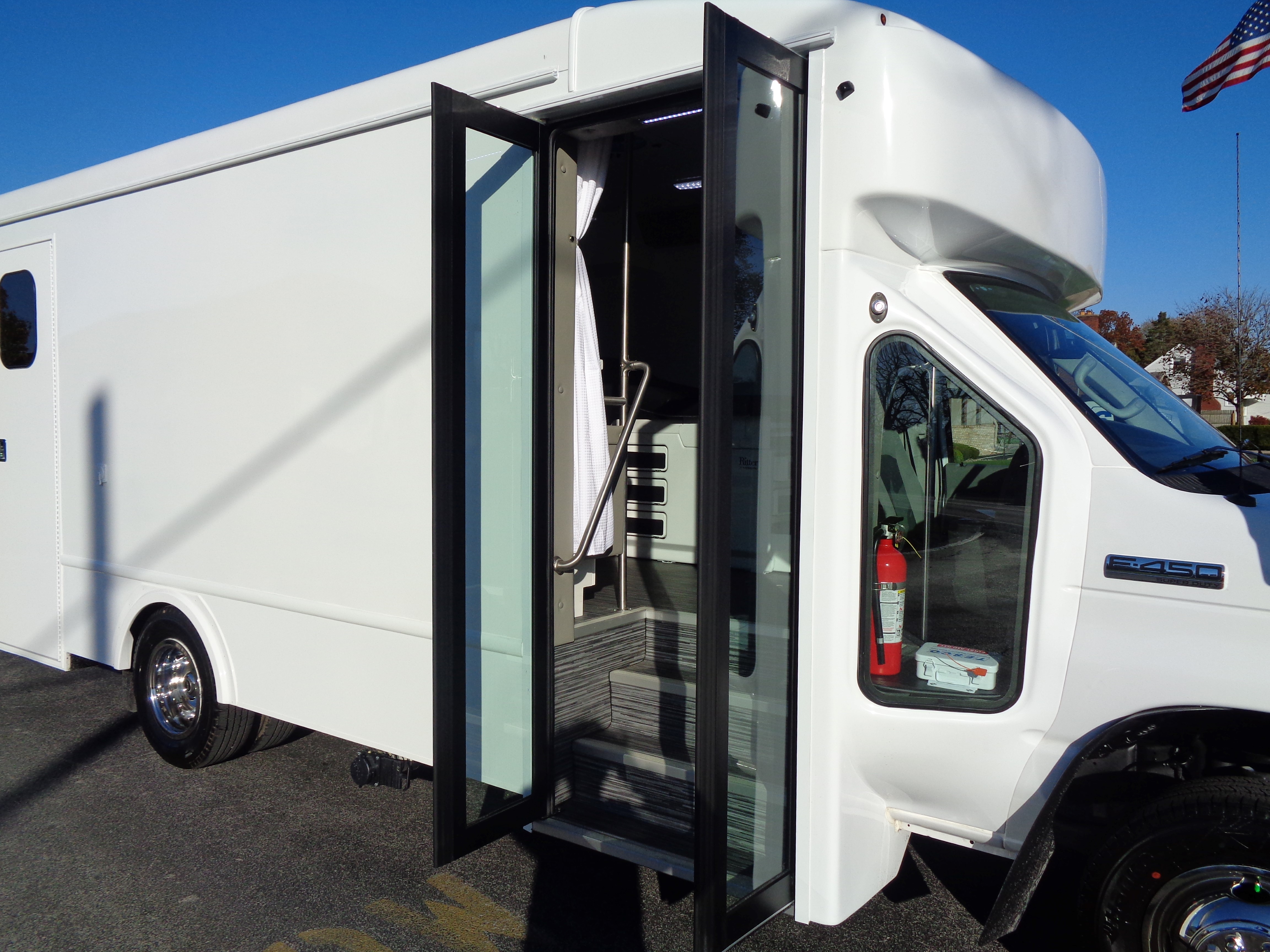 MobileTestingClinic.com - Two Exam Room Mobile Health & Testing Clinic